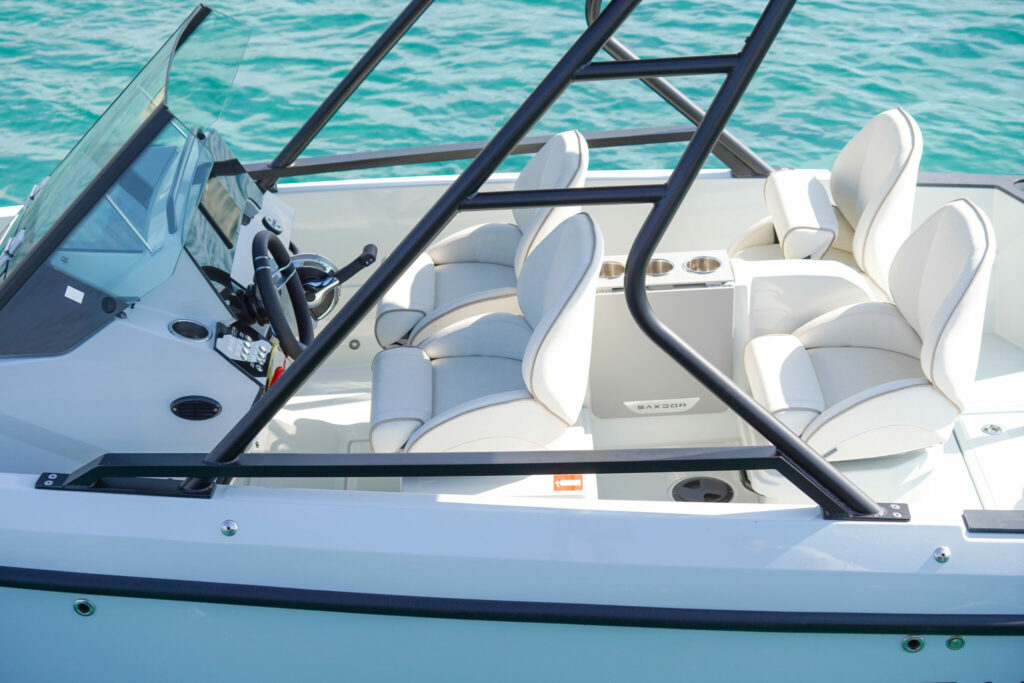 SAXDOR 205 | Premium 20ft Day Cruiser | The All-in Explorer