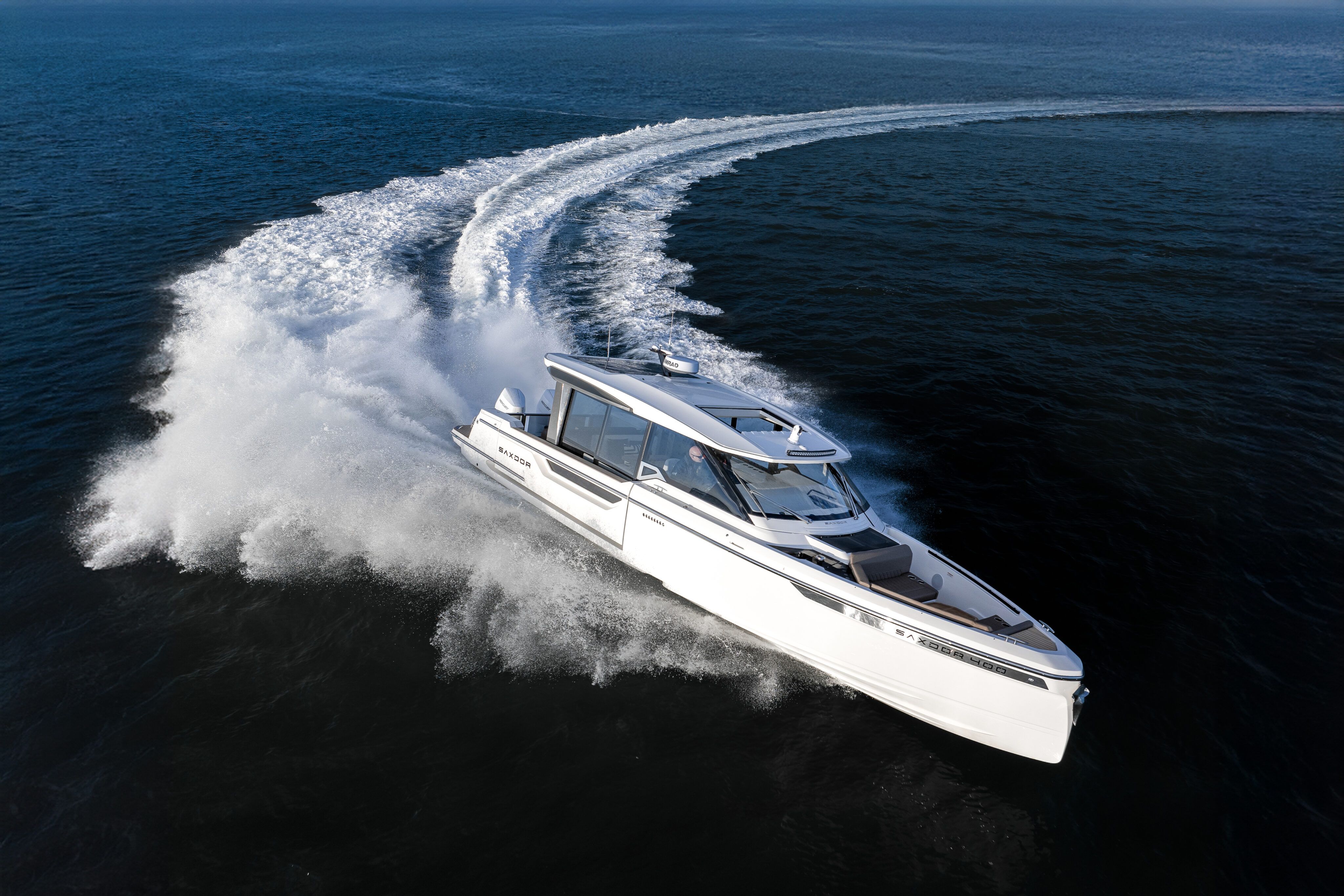 SAXDOR 400 GTC | Award Winning 40ft Yacht | Full Wheelhouse