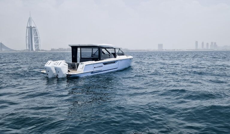 Saxdor 400 GT - Timeless Performance - Saxdor Yachts